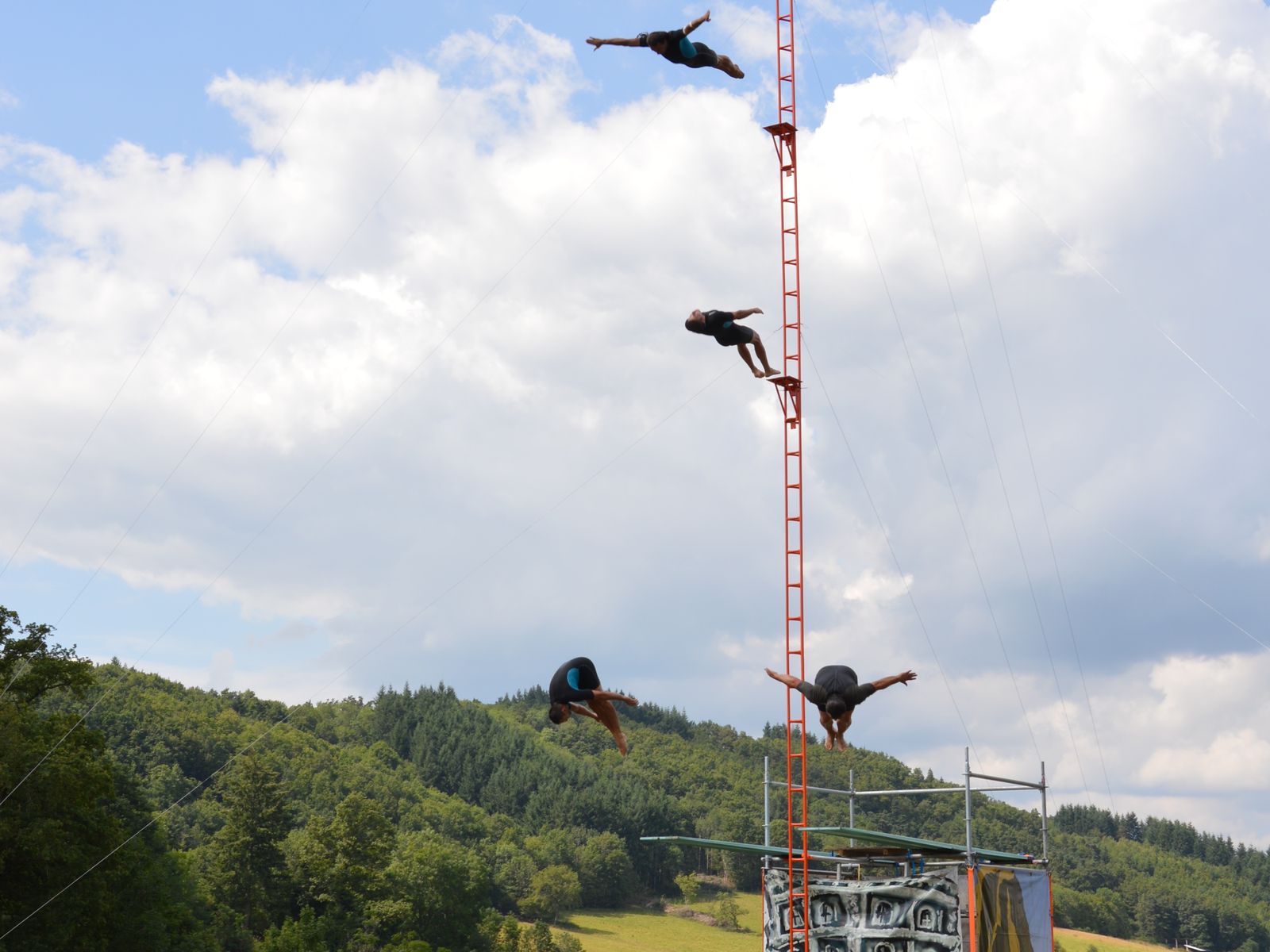 Plongeon de haut et High Diving Show